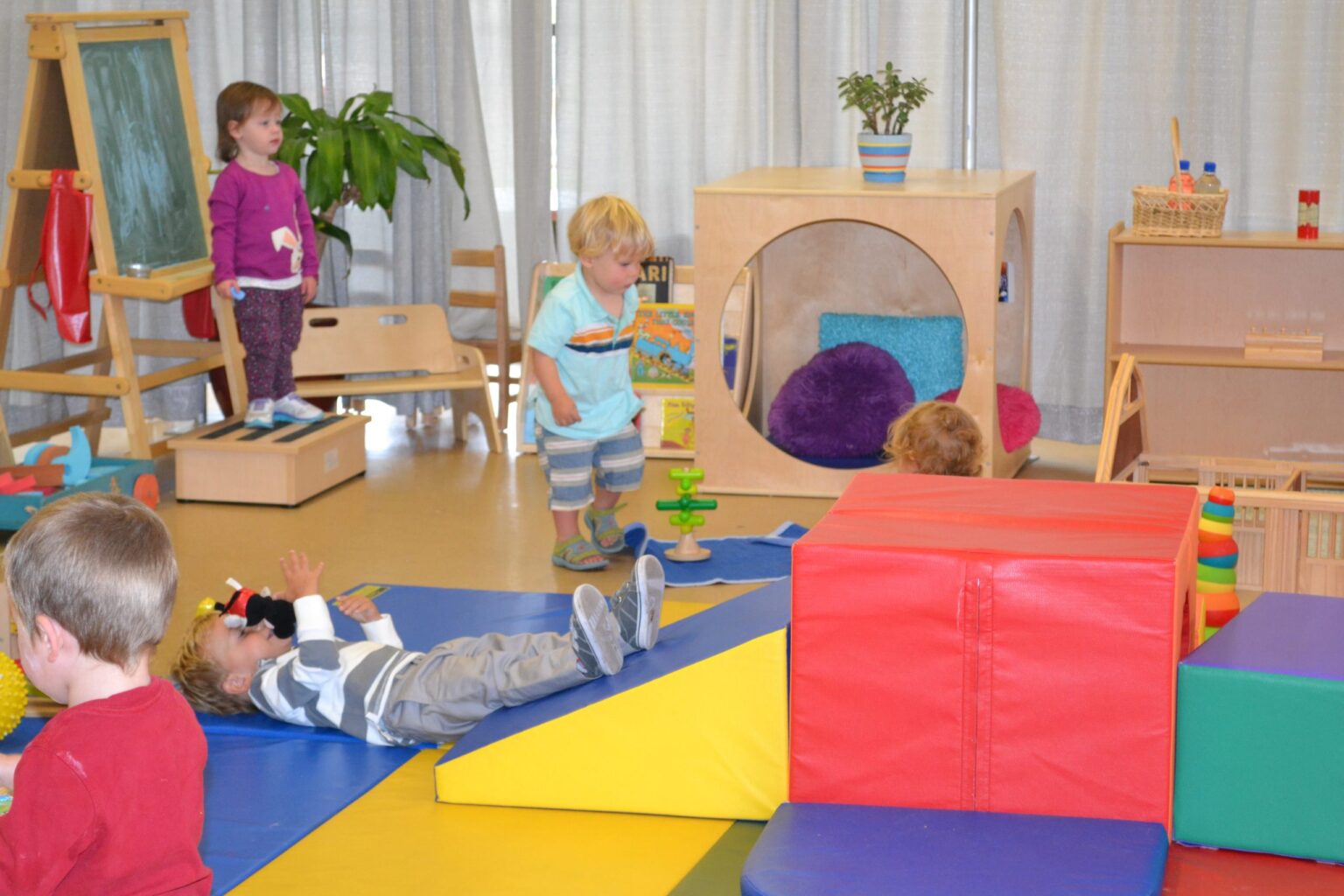 Home - Little Miners Montessori School